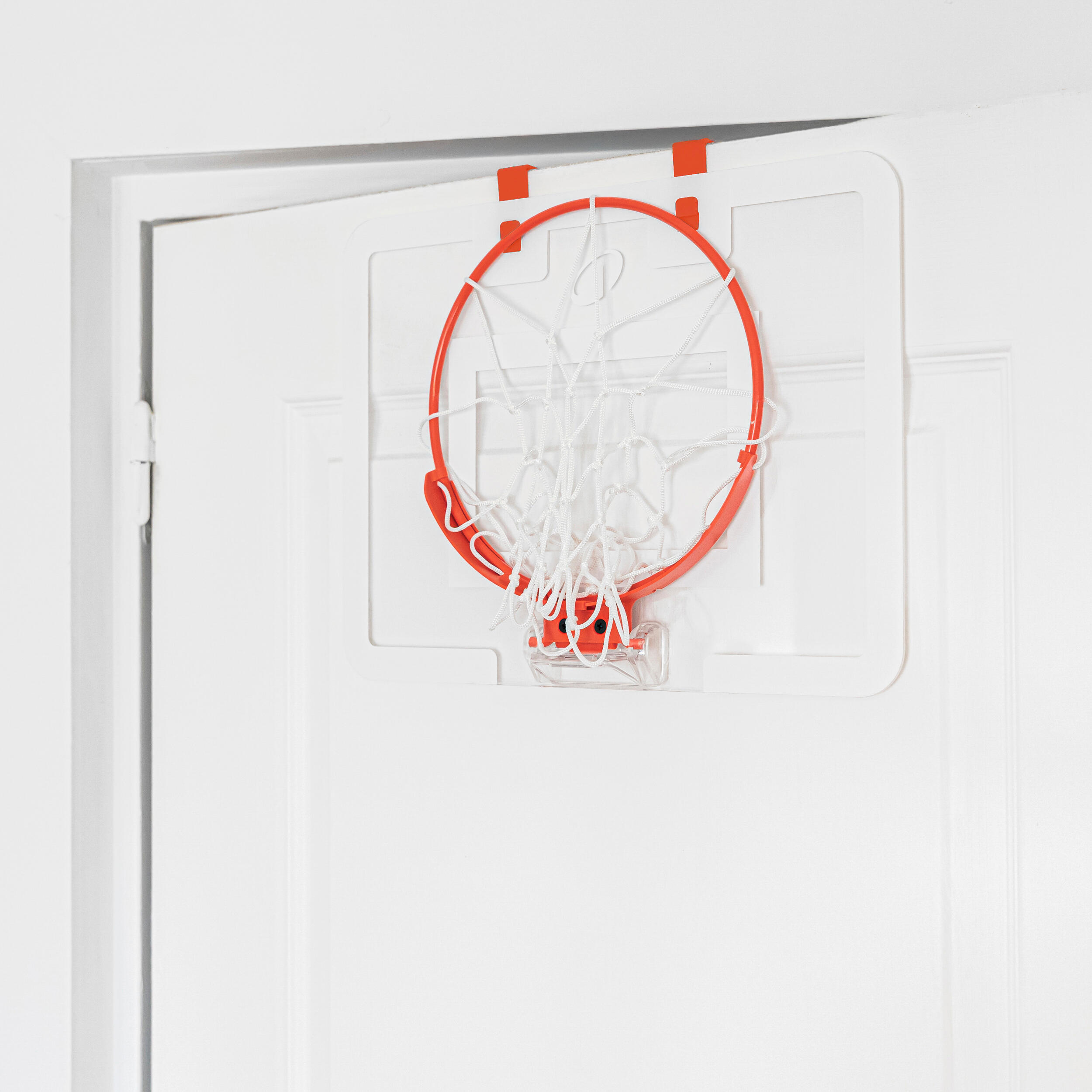 SK500 Wall-Mounted Mini Basketball Hoop with Ball. Pump Needle | Decathlon
