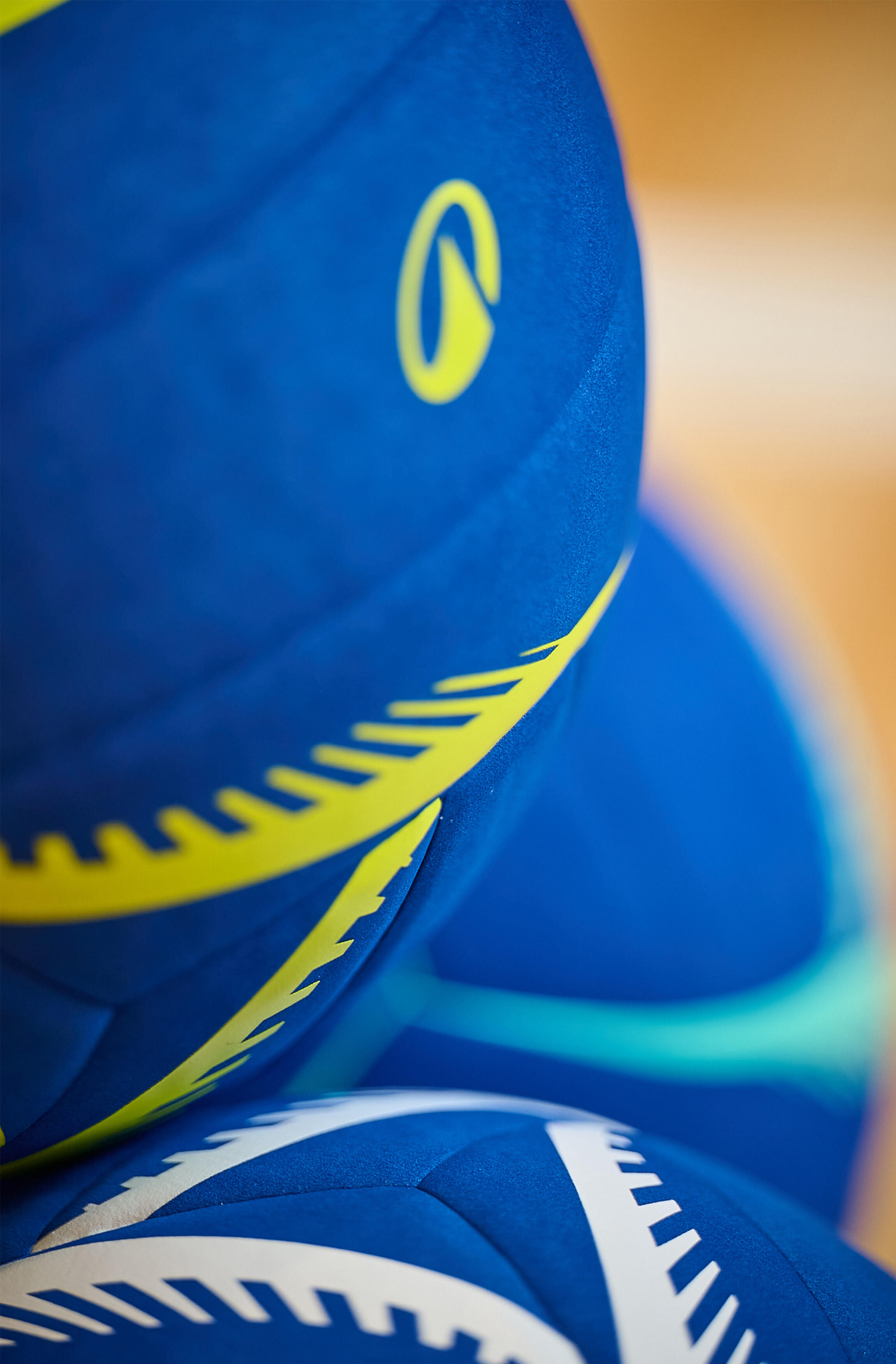 Volleyball 230/250 g – VB 500 - Kipsta - Decathlon