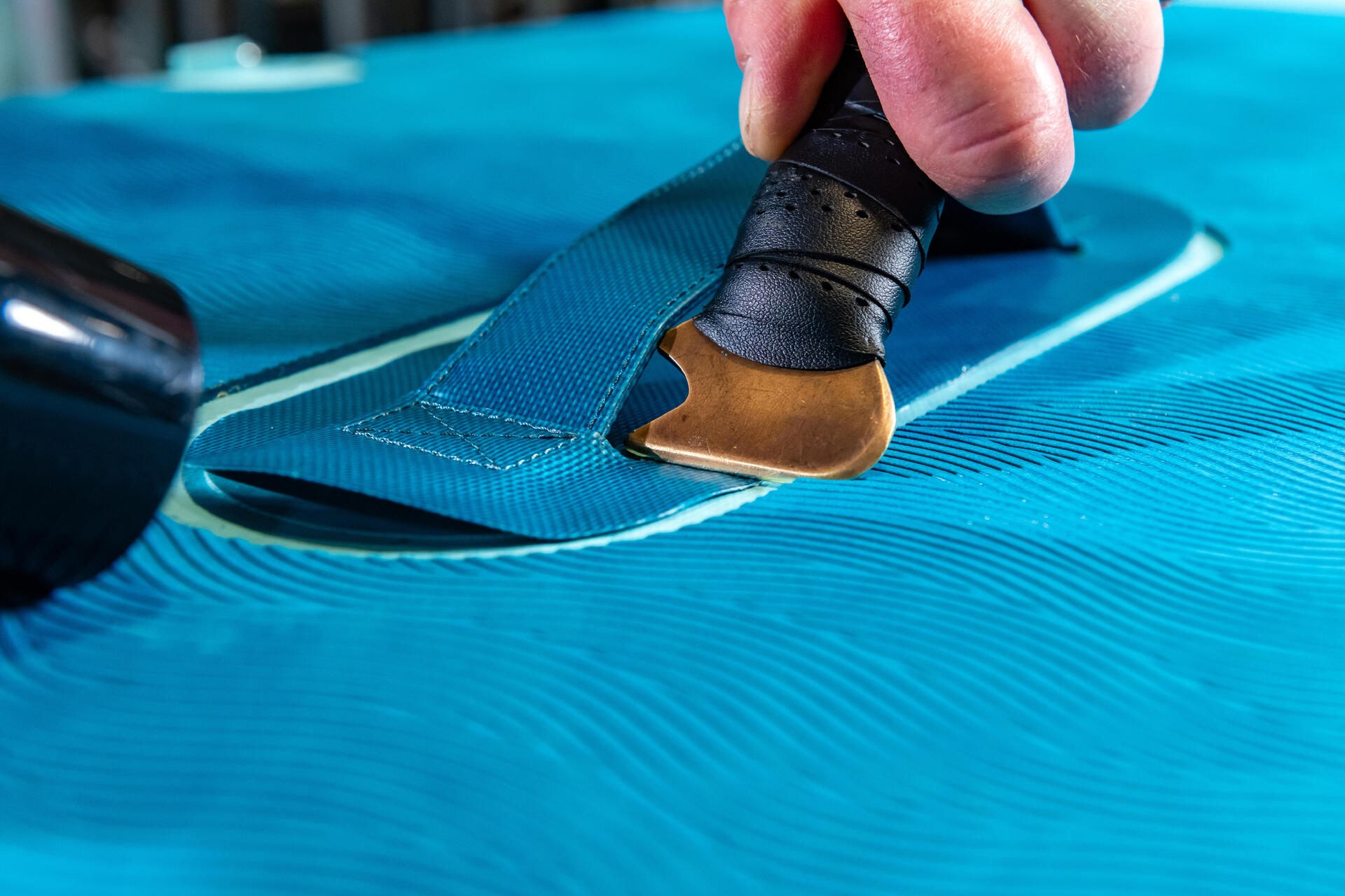 CHANGING THE STAND UP PADDLE CARRYING HANDLE | Decathlon