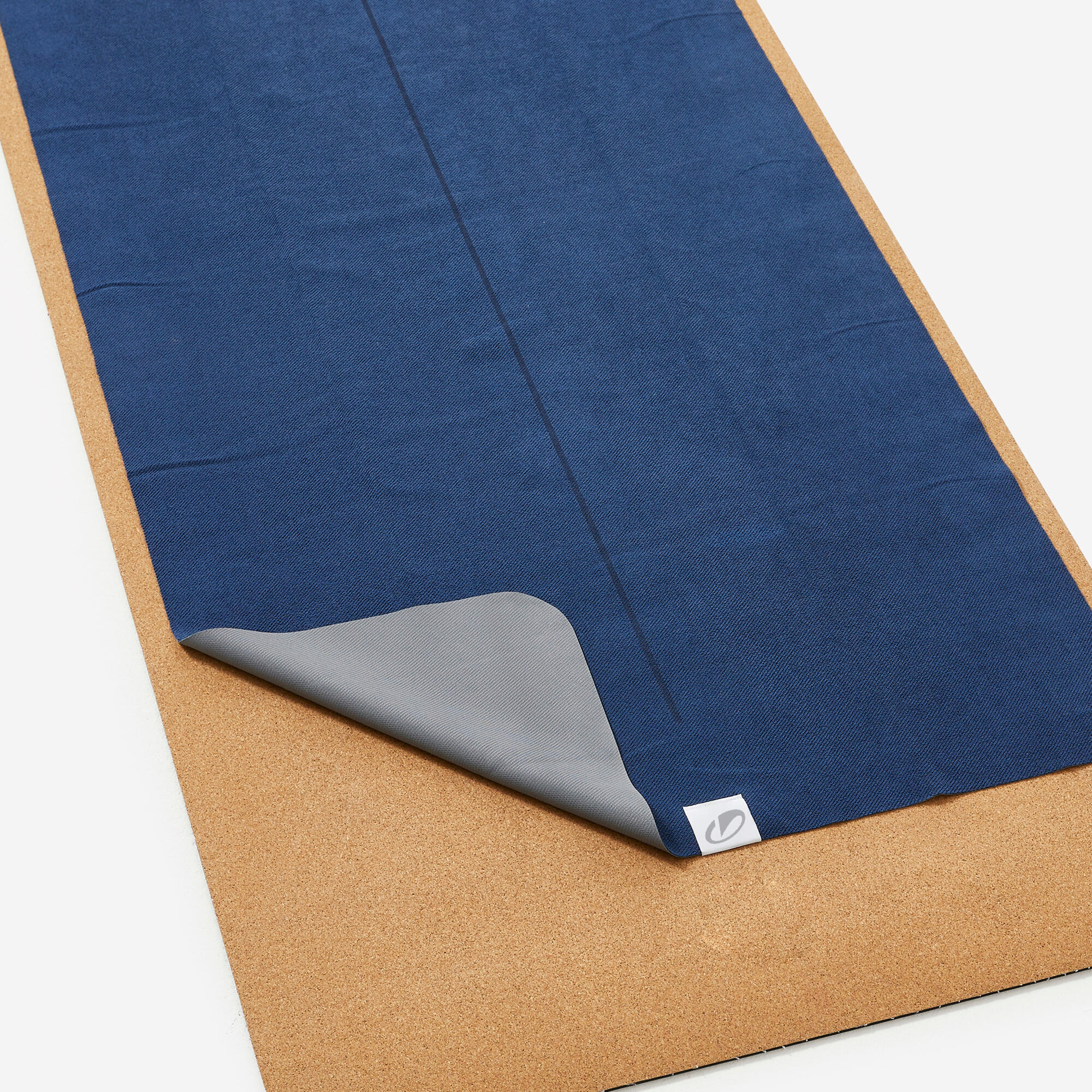 Protišmykový uterák na jogu 183 cm x 61 cm x 1 mm sivo-modrý - Decathlon