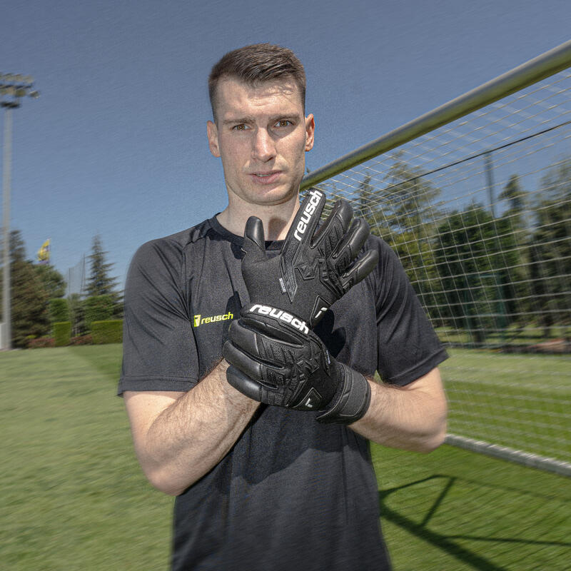 Fotbalové brankářské rukavice Attrakt Freegel Infinity 2 pro dospělé ...