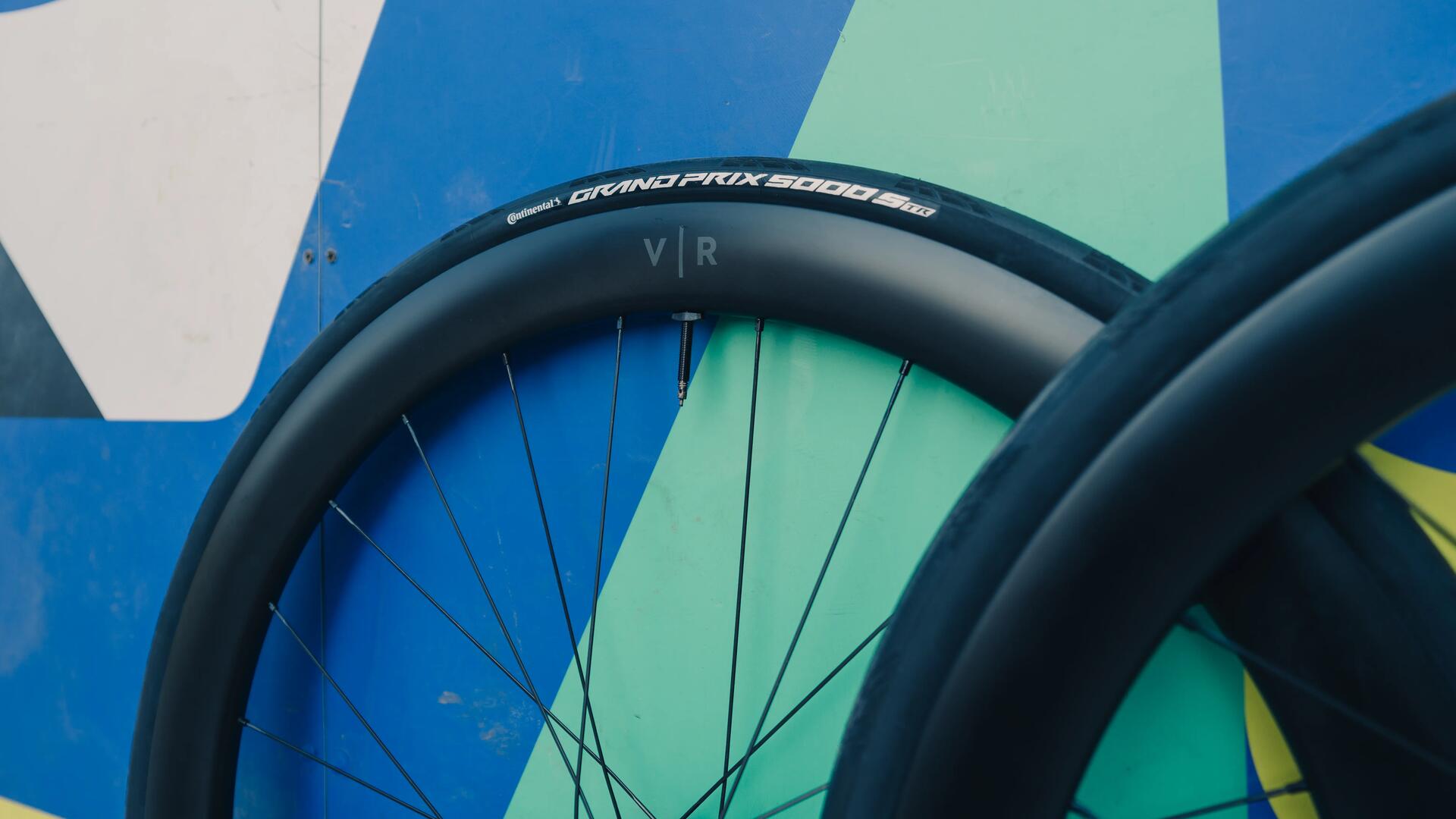 PAIRE DE ROUES ROUTE ET GRAVEL VAN RYSEL VR 50 CARBONE SRAM XDR VAN RYSEL | Decathlon