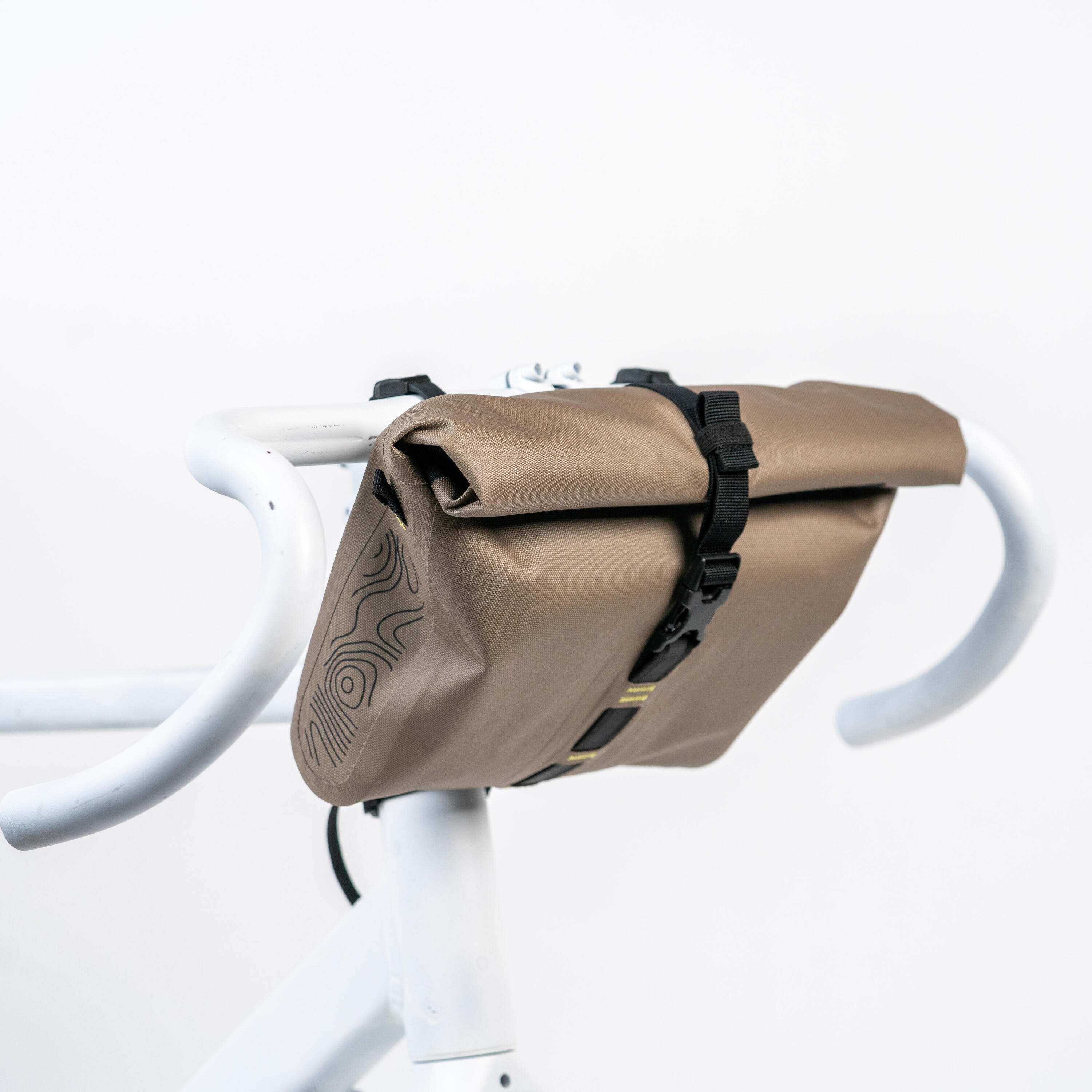 Bikepacking waterproof handlebar bag 3.5L IPX6, ADVT 900 ROCKRIDER ...