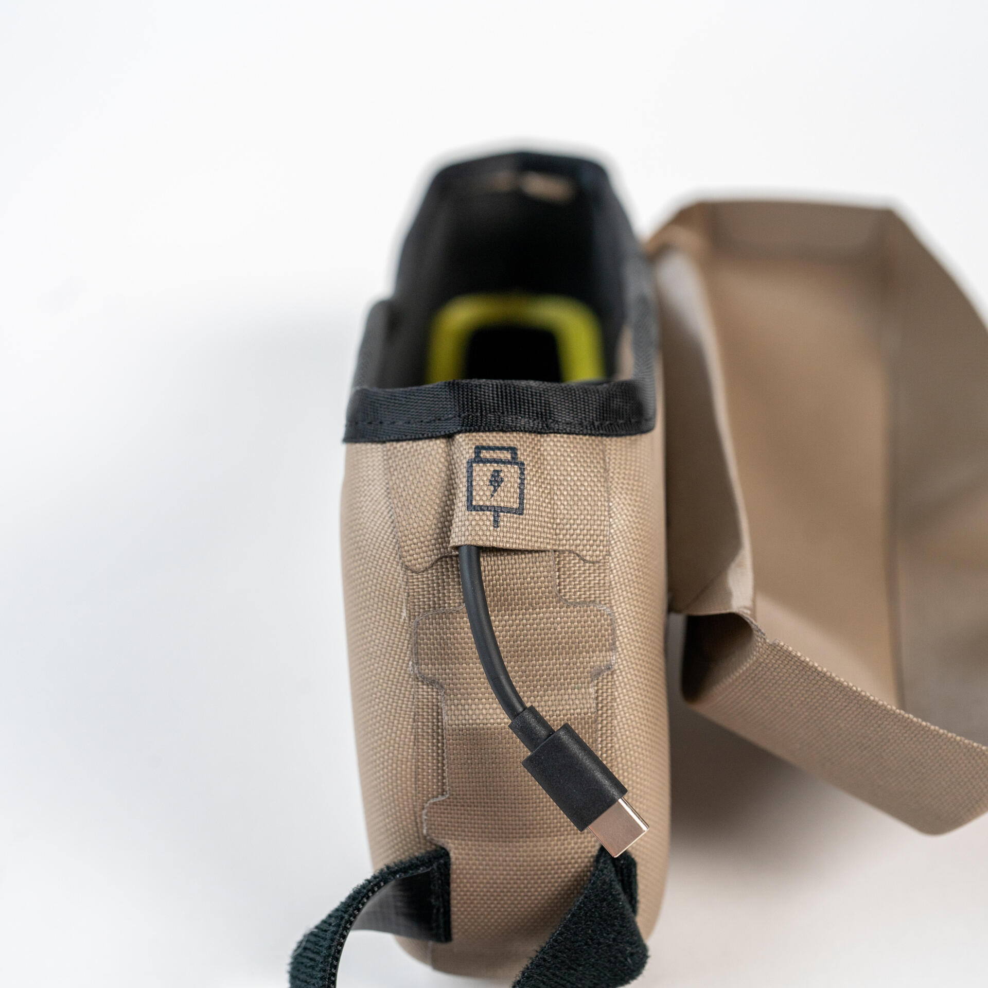 Bikepacking watertight top tube bag 1L IPX3, ADVT 900 - Beige