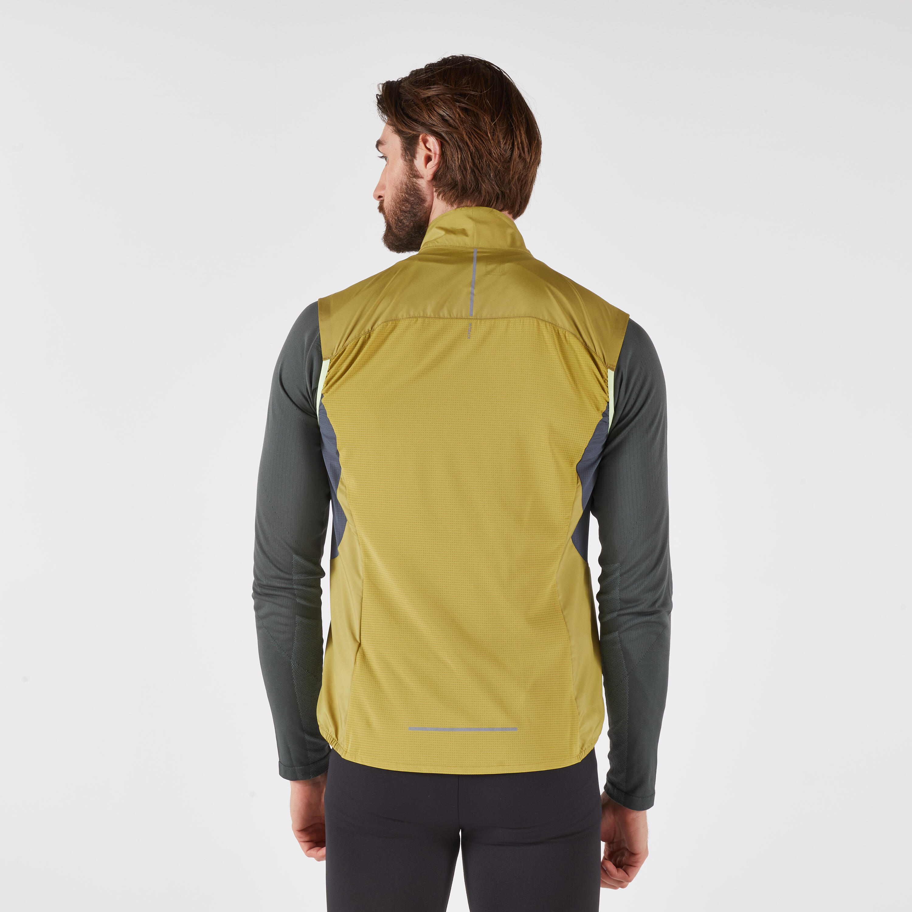 KIPRUN Run 500 Men's Windproof Sleeveless Running Jacket - Mangrove ...