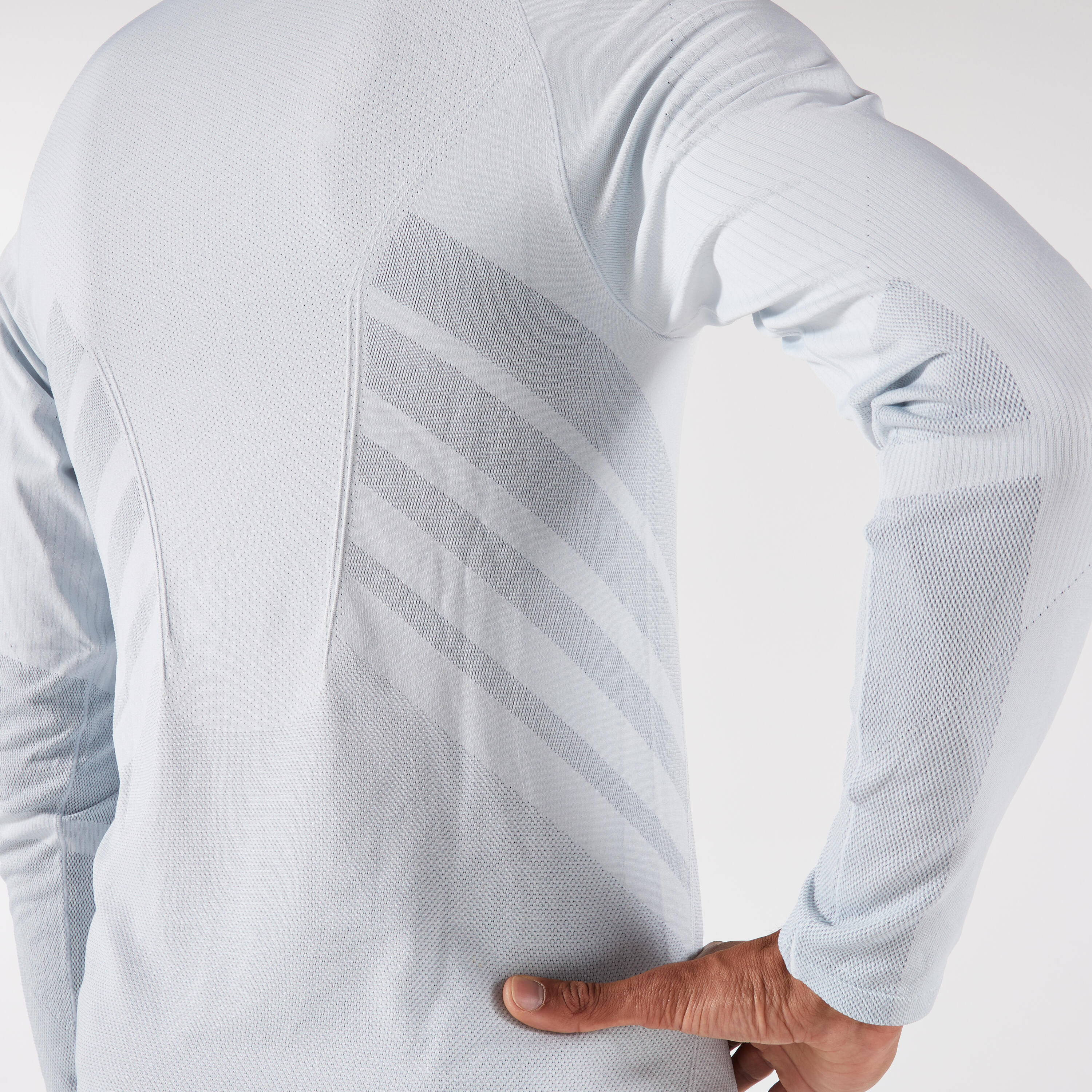 KIPRUN Run 500 Men's Long-Sleeved Seamless Running T-Shirt - Light Grey ...