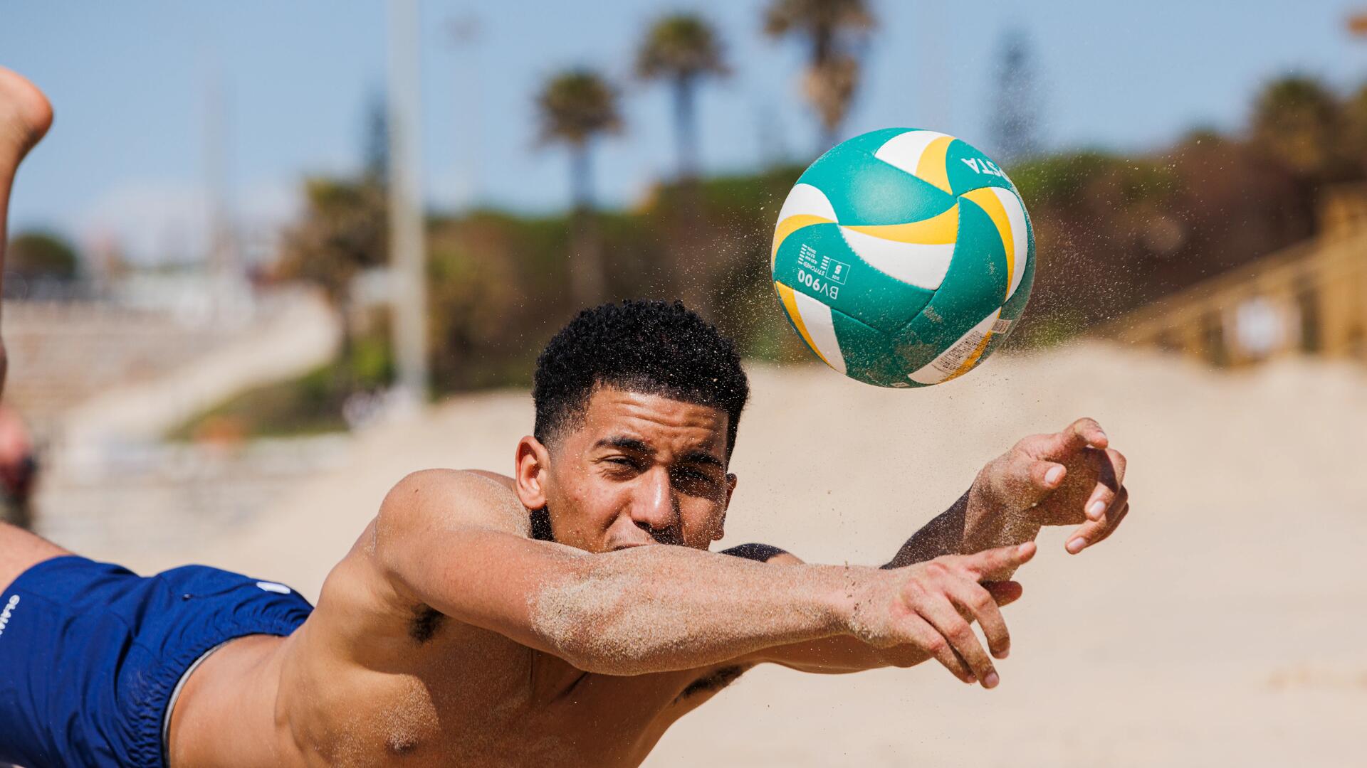 Volleybal posities en systemen uitgelegd: zo werkt de opstelling in he