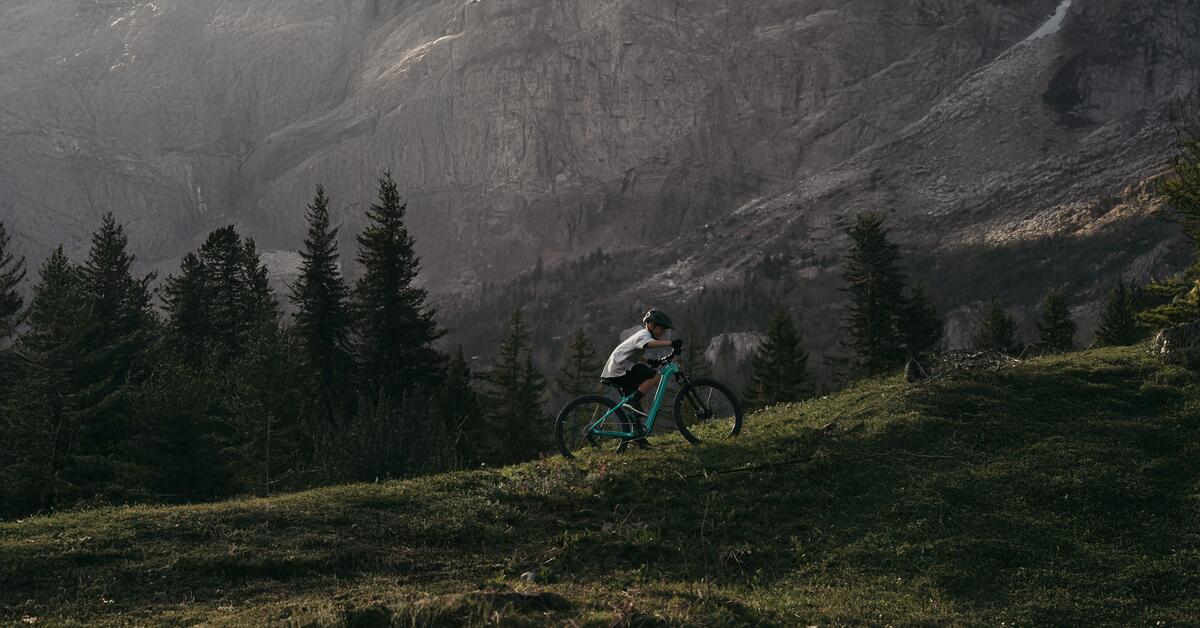 Débuter le vélo de montagne : Guide pratique pour novices
