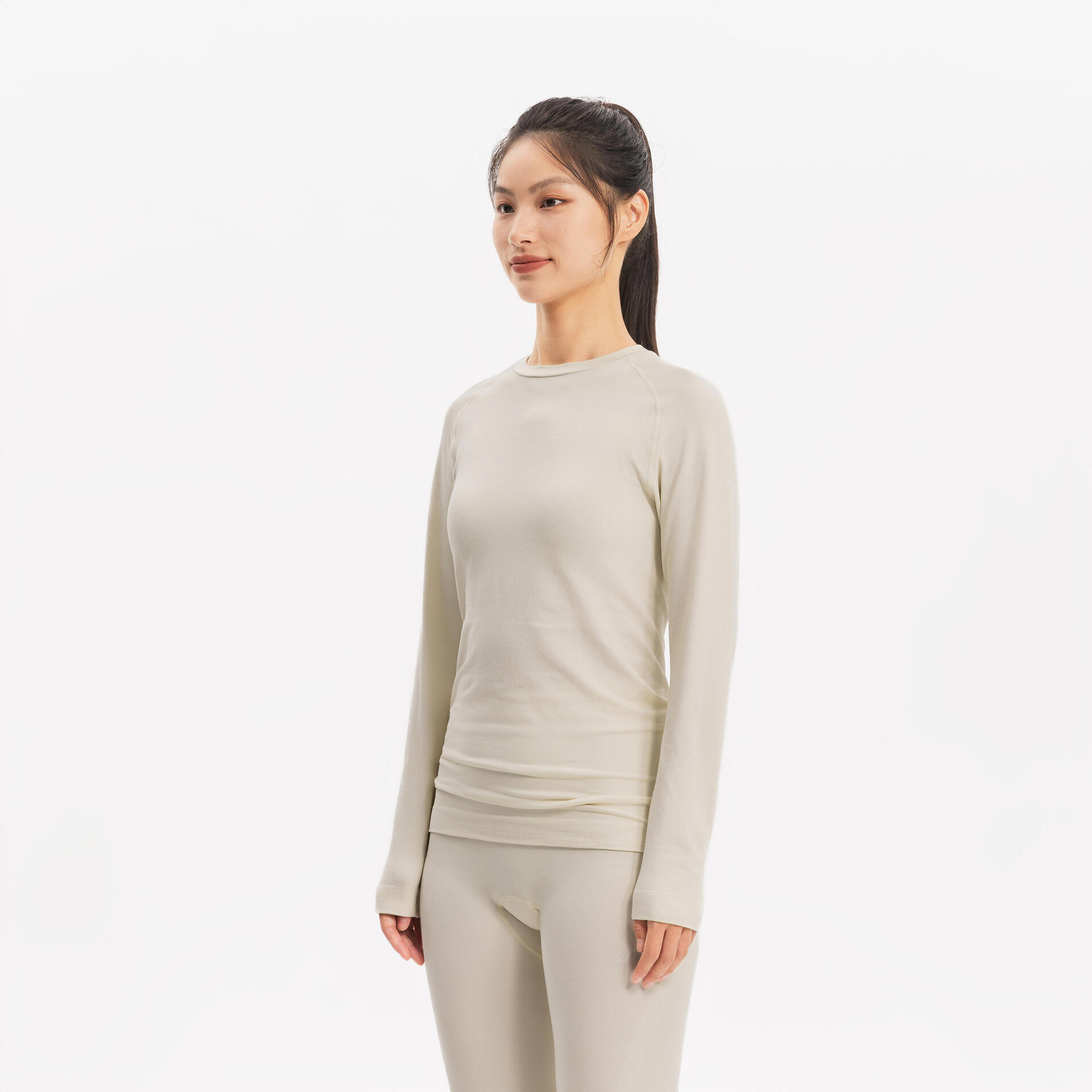 Women's warm and breathable thermal ski base layer, 500 seamless