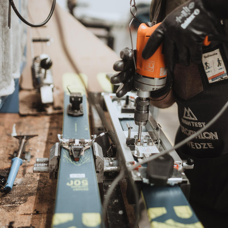 WORKSHOP - FIXAREA LEGĂTURILOR PE SCHIURI NOI + REGLAJE (schi alpin și ...