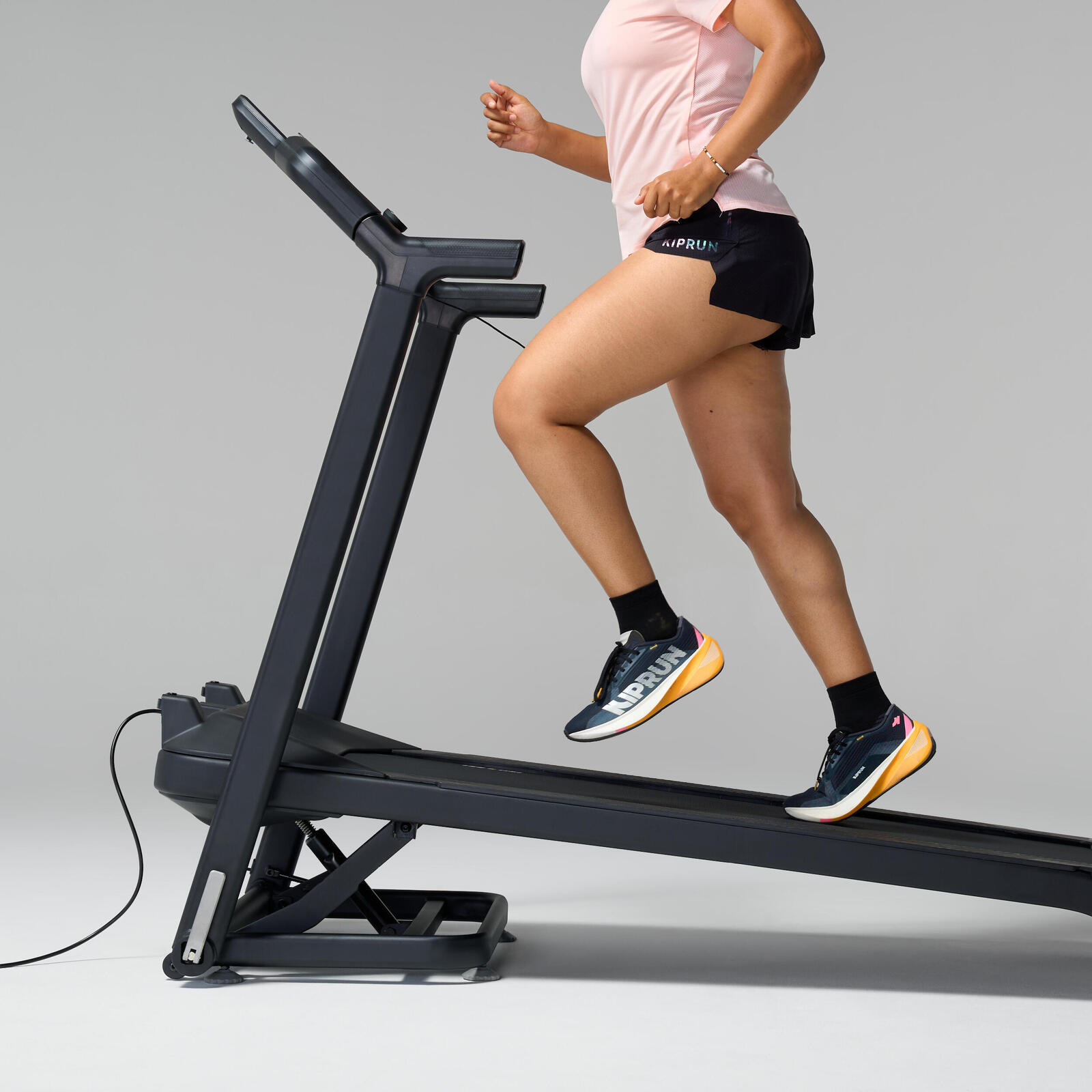 Folding Treadmill 16km/h, RUN500 with Decathlon Warranty - Decathlon