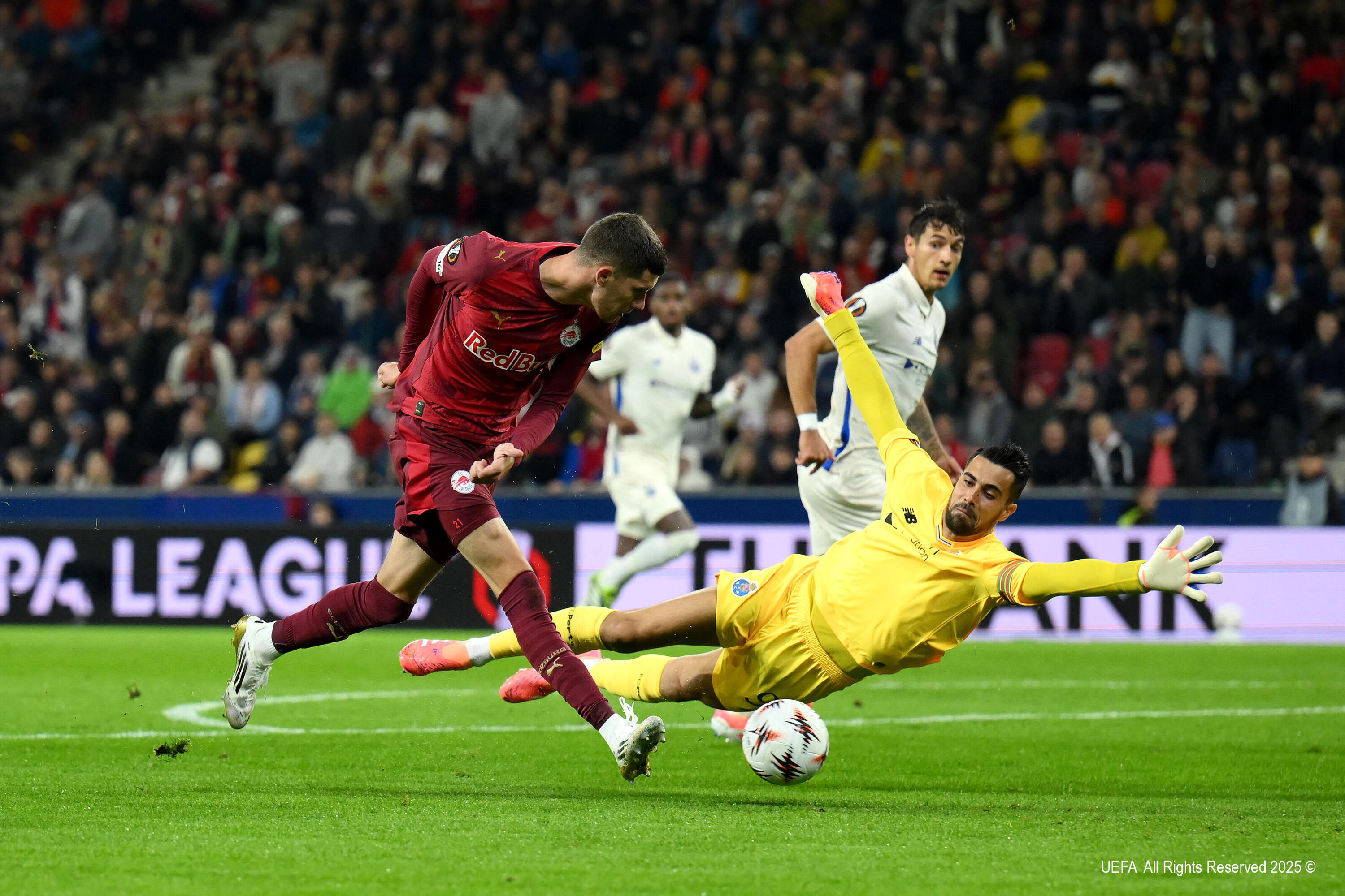 Official Ball UEFA Europa League 25/26 Size 5 Sold with Box KIPSTA ...