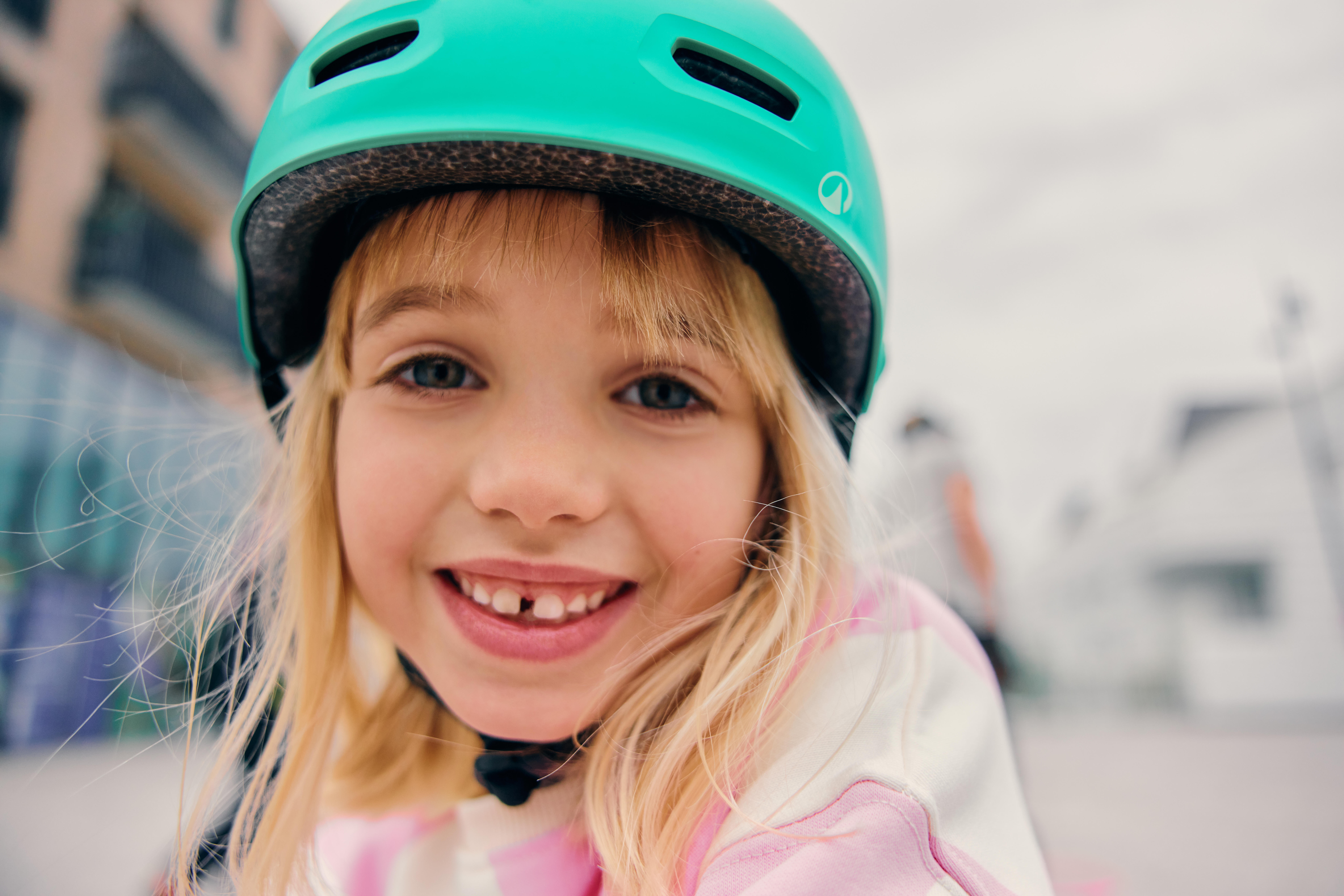 Children's round bicycle helmet 47-59 cm, Move 500 - Green - Decathlon