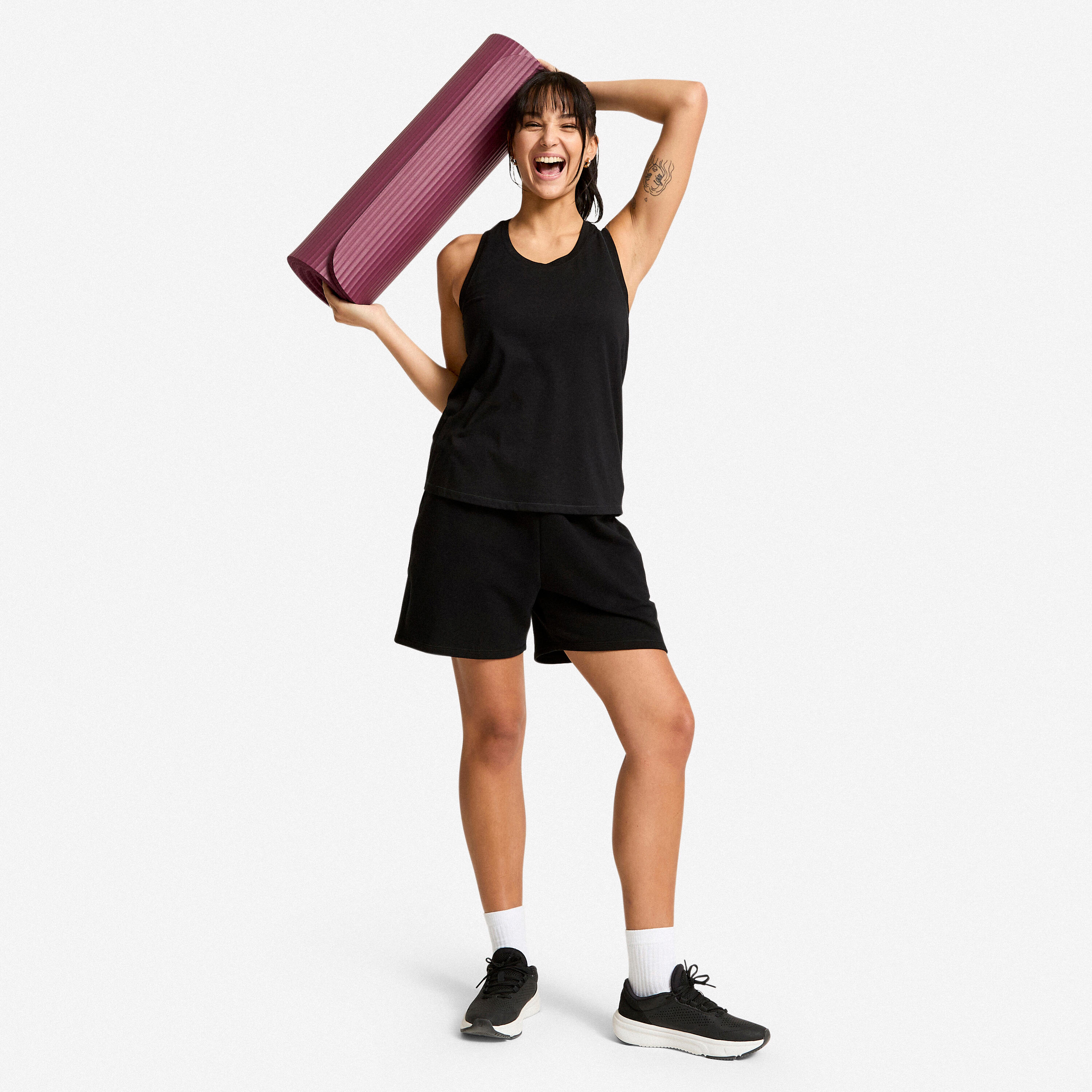 Pantalón Corto Mujer Negro Regular DECATHLON | Decathlon