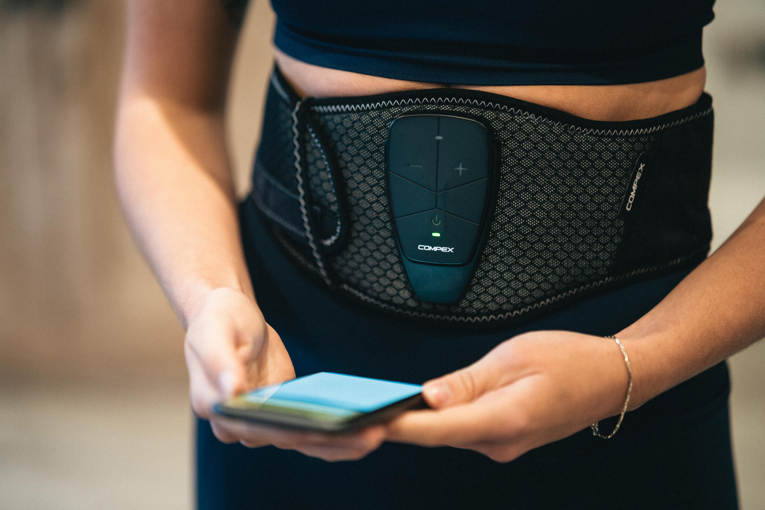 Cinto de Eletroestimulação Corebelt 3.0 S/M | Decathlon