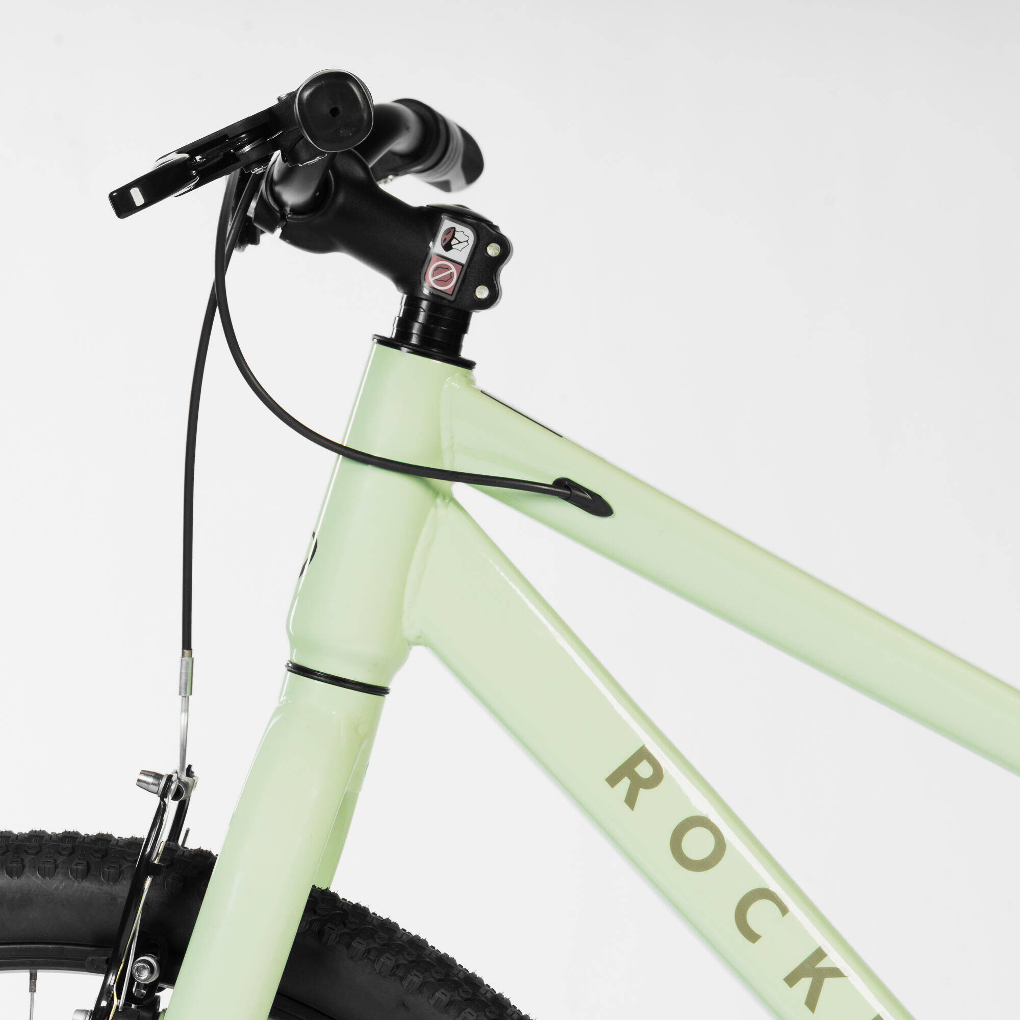A durable, non-geared bicycle with a easy to get on and off low frame.
