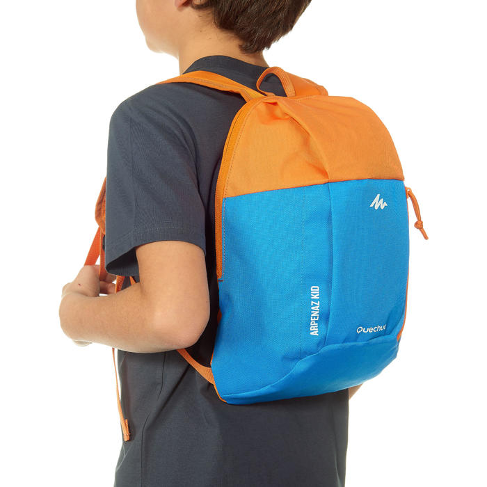 Sac à dos de randonnée enfant MH100 7 litres bleu orange Quechua ...