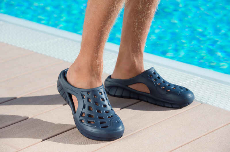 MEN'S POOL CLOGS 100 - NAVY BLUE - Decathlon