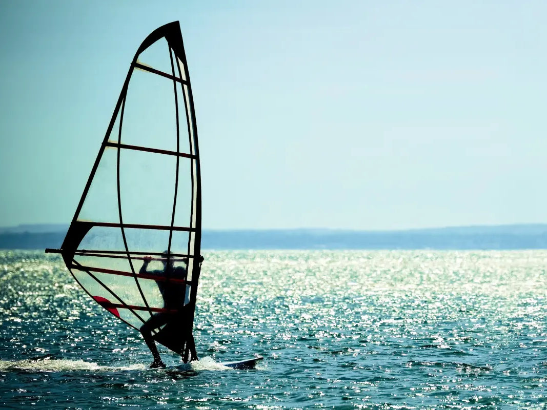 Windsurfing na Mazurach – jakie miejsca wybrać?