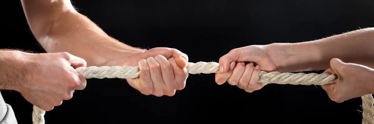 Przeciąganie liny – zabawa i gra zespołowa dla dzieci i dorosłych