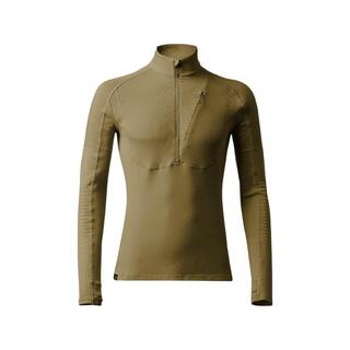 Abbigliamento montagna per trekking outdoor