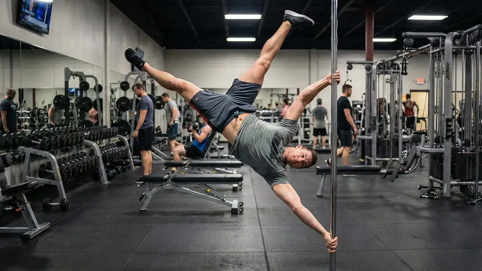 Handspring – pole dance. Jak opanować tę figurę?