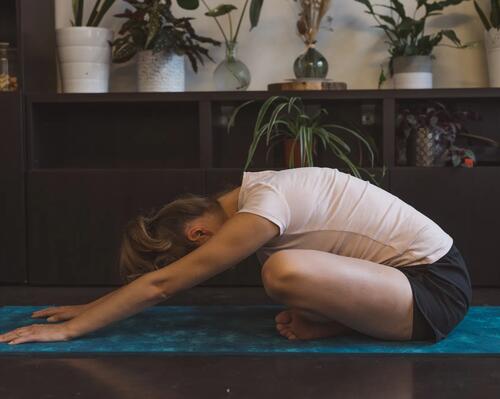 Étirement du psoas : nos 7 exercices faciles Étirement du psoas : nos 7 exercices faciles